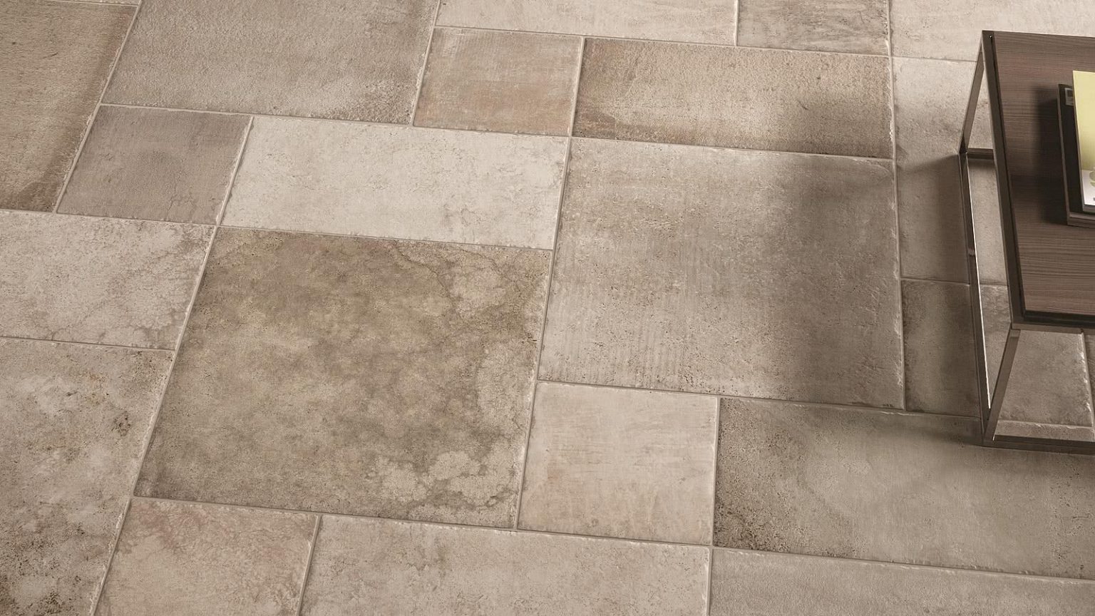 Queenstone Luxor - Stone Effect Porcelain Tile - Studio Tiles
